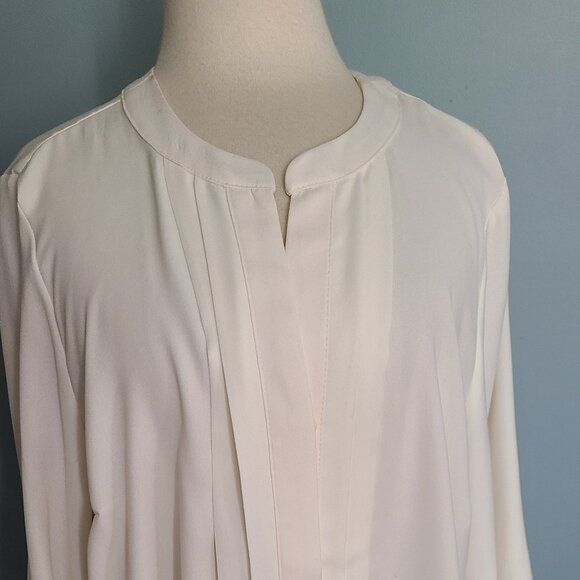 212 Collection | Tops | Nwt Classic Office Chic Creamy Blouse Sz Xl 22 ...